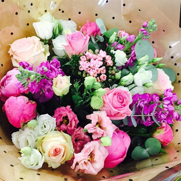 About Us - Magnolia Of Tring Florist